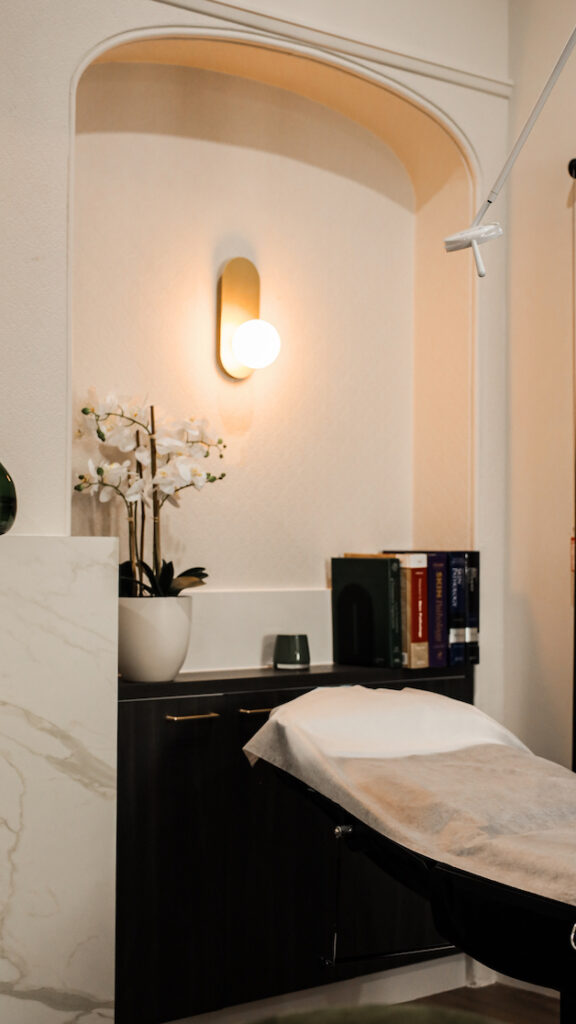 The Sharp Cosmetic and Rejuvenation Clinic - Consilo